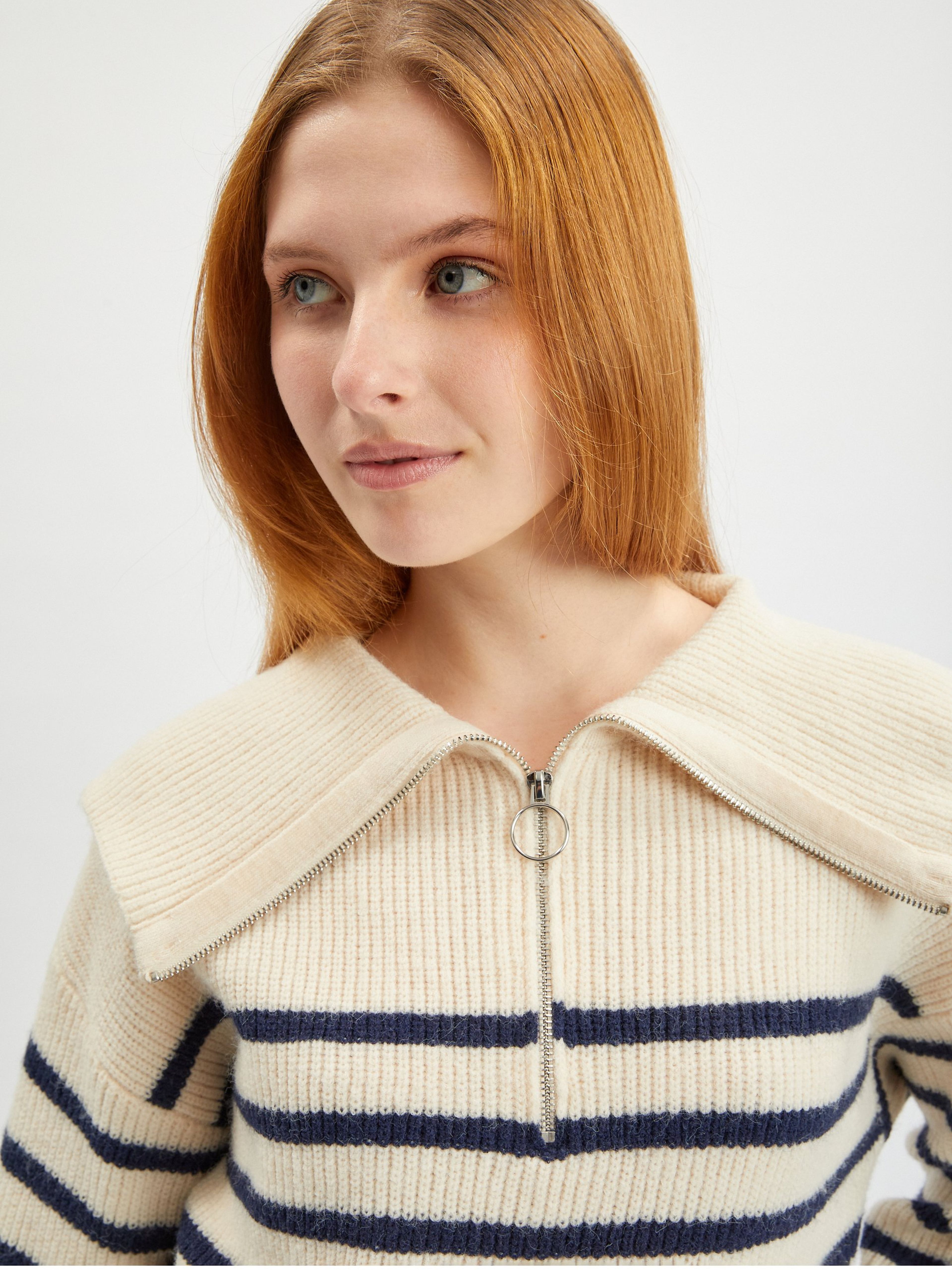Cremefarbener gestreifter Damen-Pullover ORSAY | Orsay.at - Der ... Cremefarbener gestreifter Damen-Pullover ORSAY | Orsay.at - Der ...